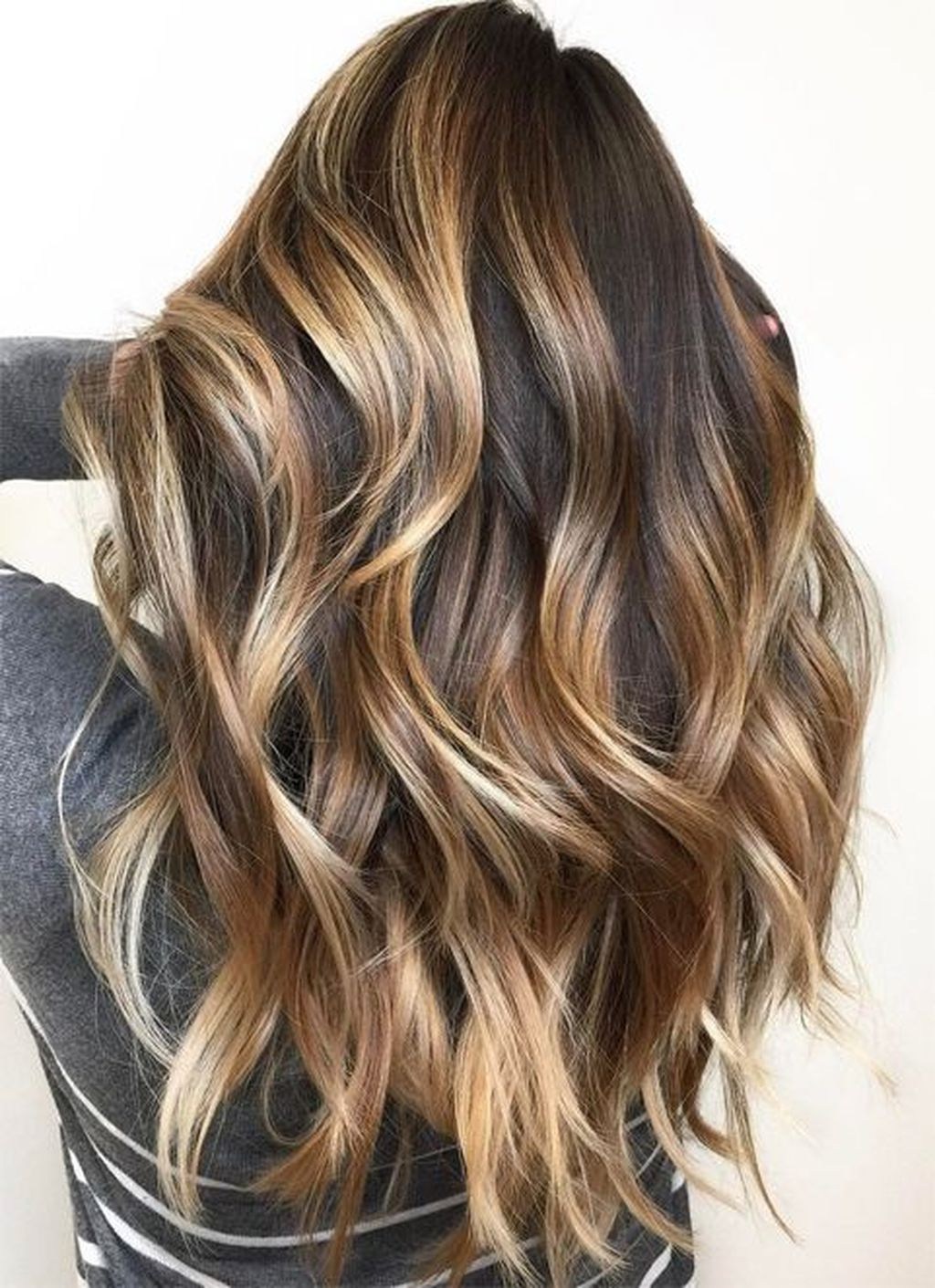 7 estilos de Balayage para Morenas de aspecto natural- Lirish Salon